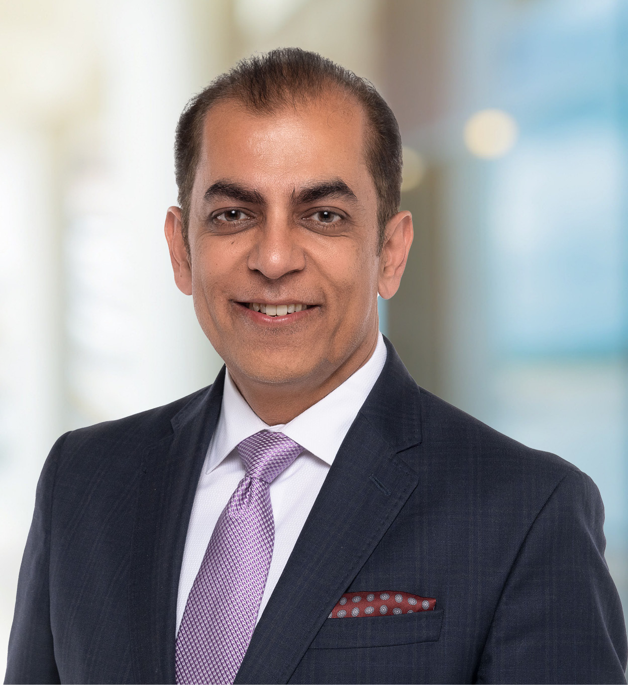 Dr. Rajpal | LASIK Surgeon Tysons Corner | Cataract Arlington